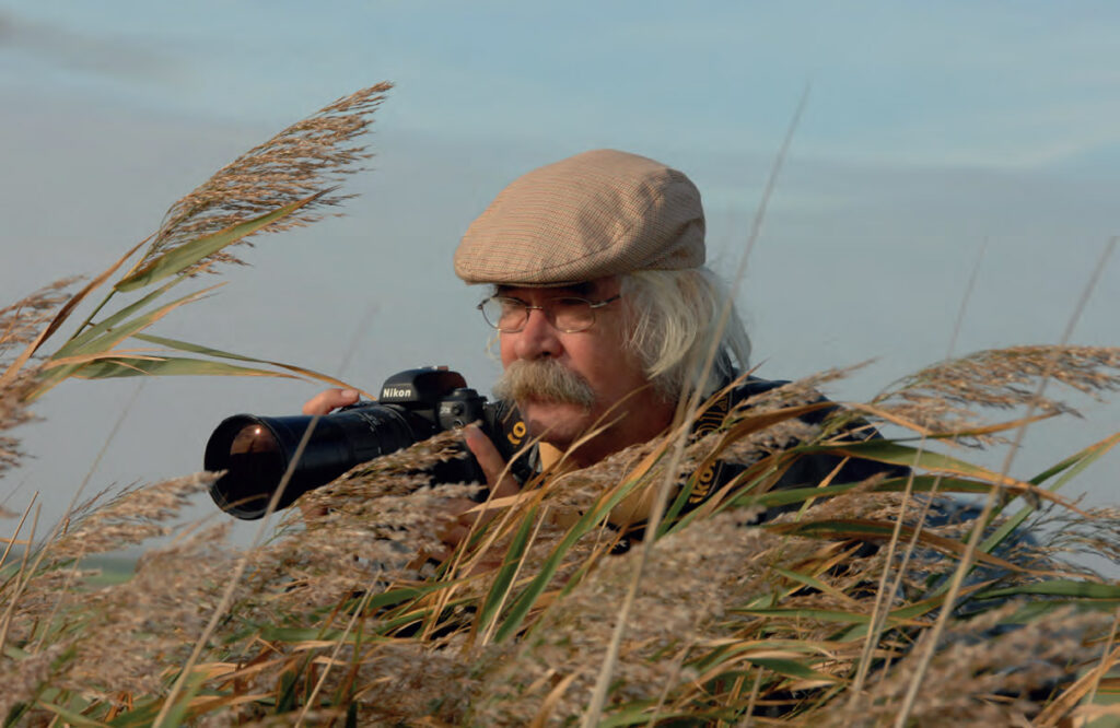 Verdwenen beroepen … de analoge fotograaf met doka - Zeeuws Weerzien
